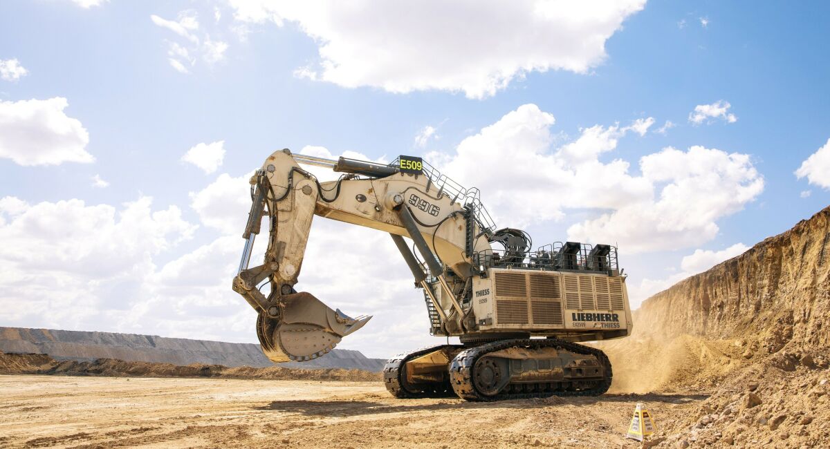 Thiess secures 12-month Caval Ridge extension - Thiess 90 Years